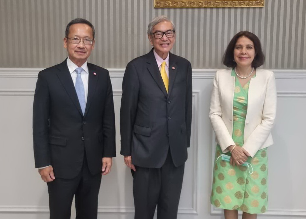 Humanitarian talk on Myanmar with the UN Resident Coordinator in ...